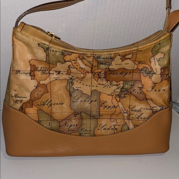 Alviero Martini | Bags | Alviero Martini Tan Leather World Map Shoulder ...